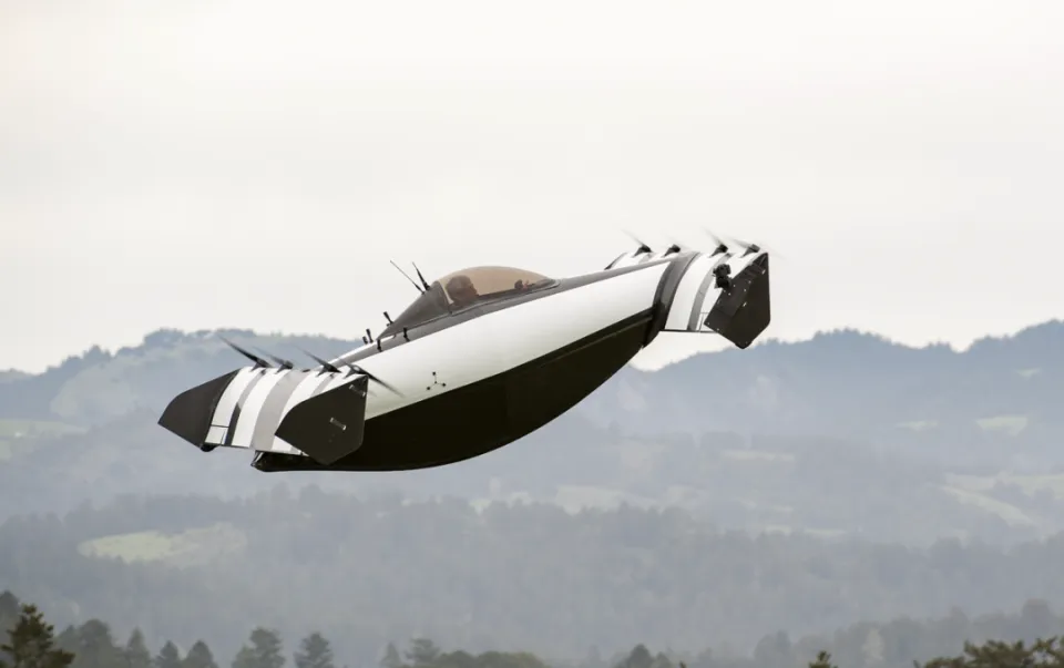 谷歌创始人投资的飞行汽车面世_飞车_航家号